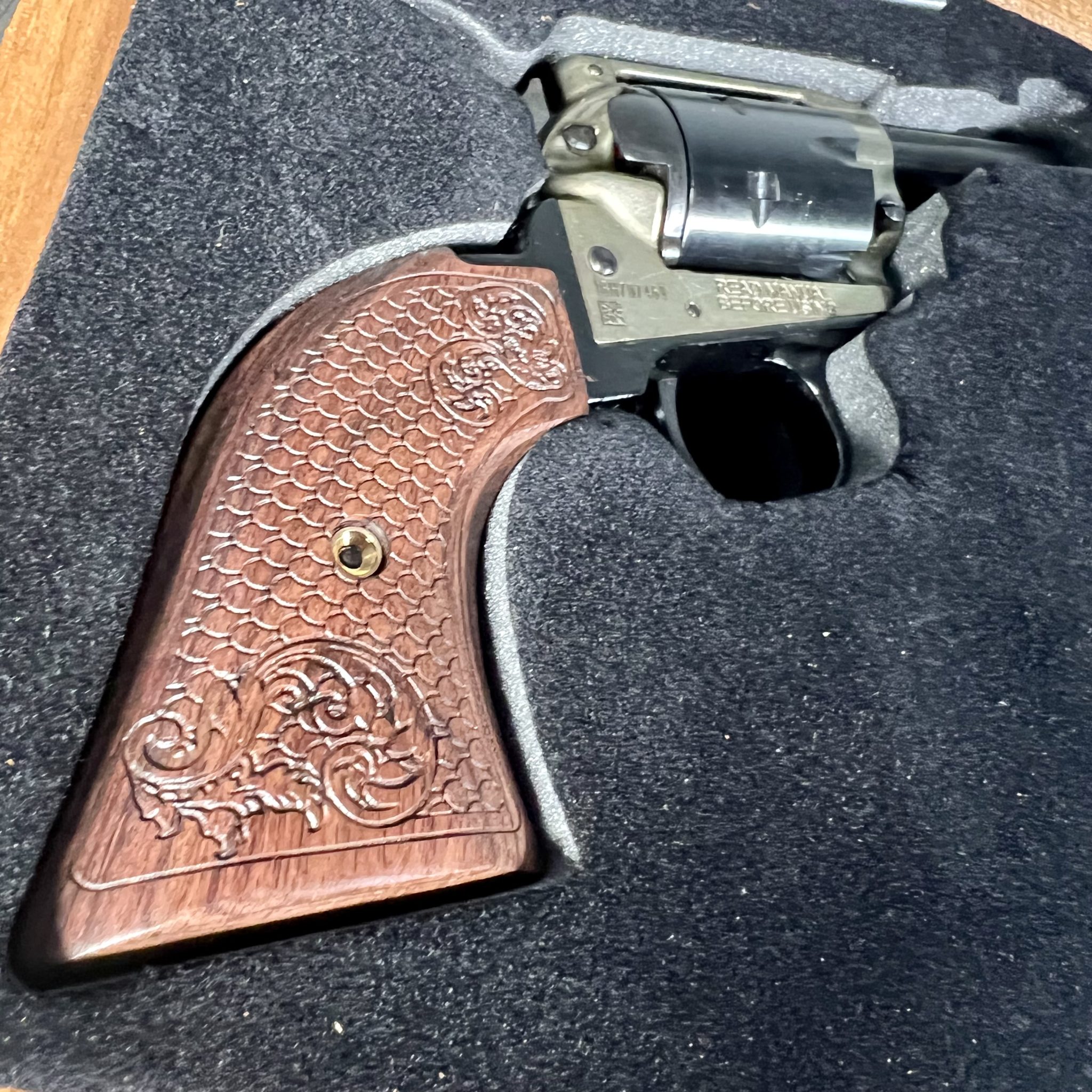 Heritage Barkeep w/ Flask and Cylinder Shot Glasses - GUNTICKETS [10 ...