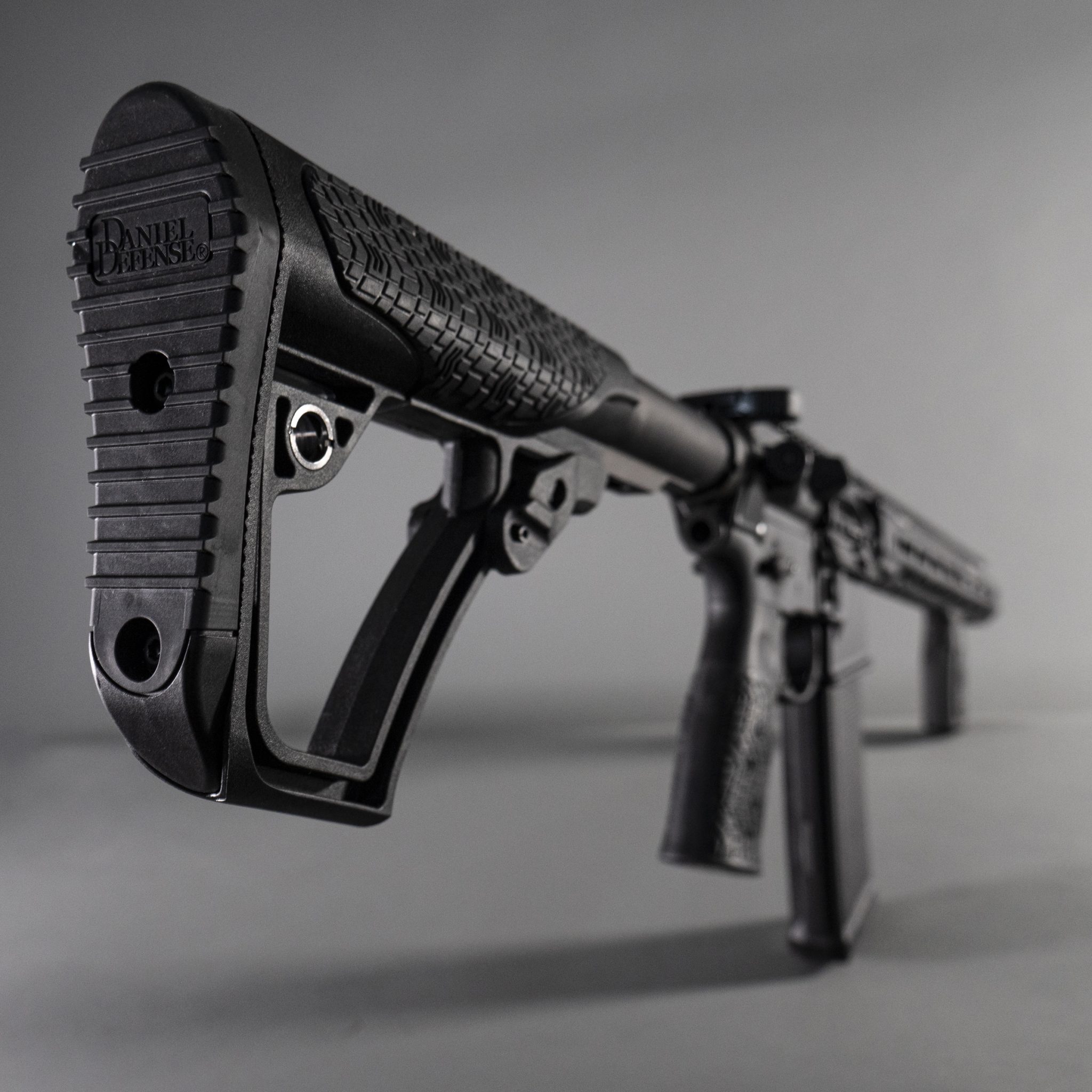 Daniel Defense DDM4V7 5.56mm - GUNBROS