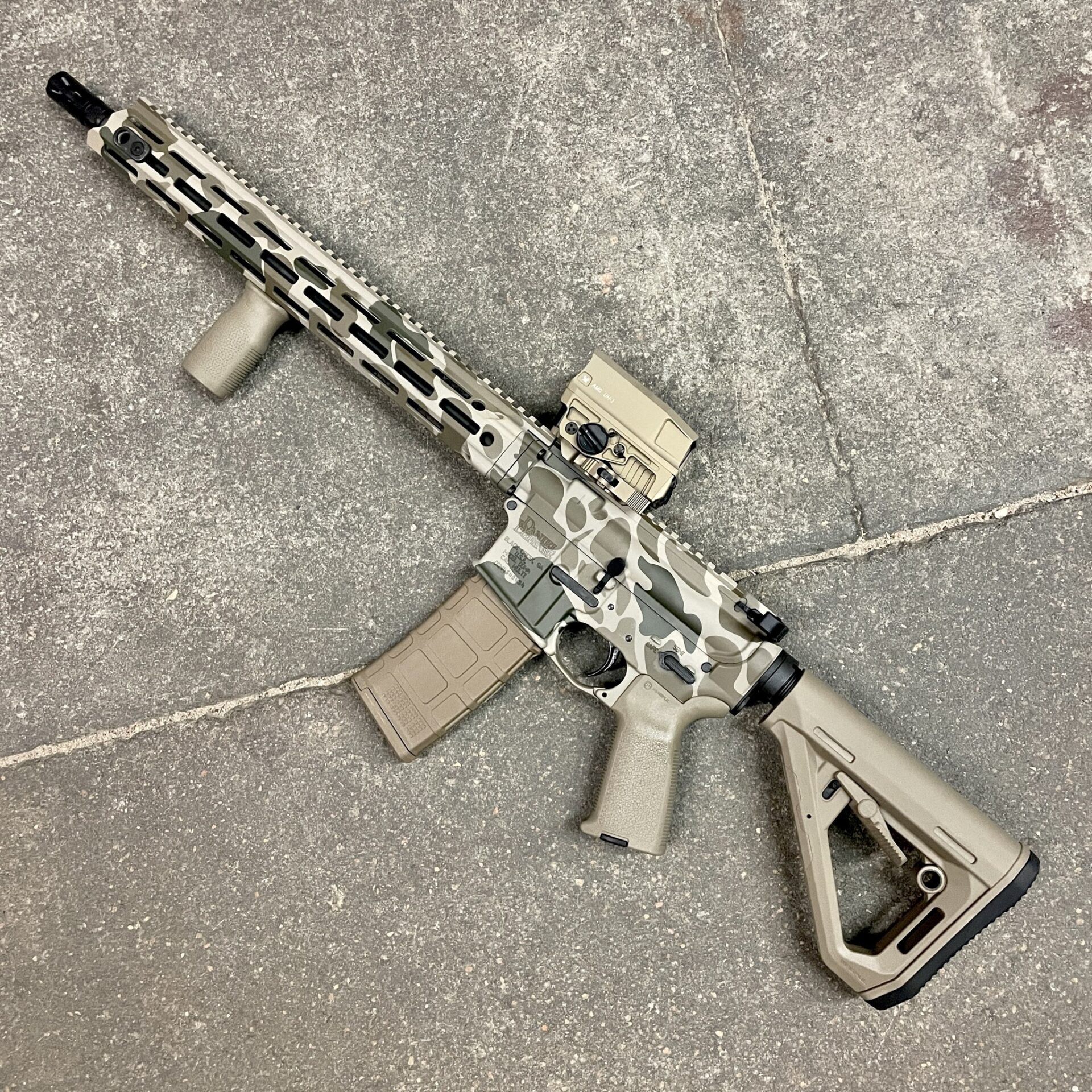 Daniel Defense DDM4 V7 5.56mm "Duck Camo" W/ Vortex AMG UH-1 Red Dot ...